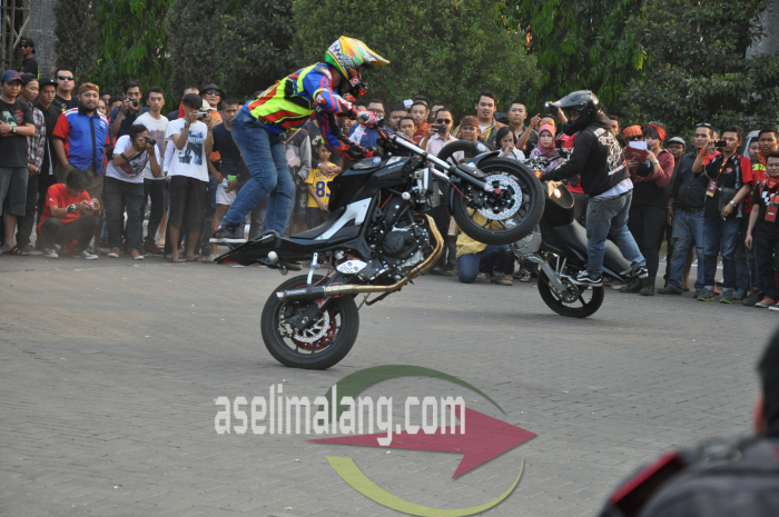 Eeh, berjumpa Wawan Tembong dan nonton aksinya secara langsung ...