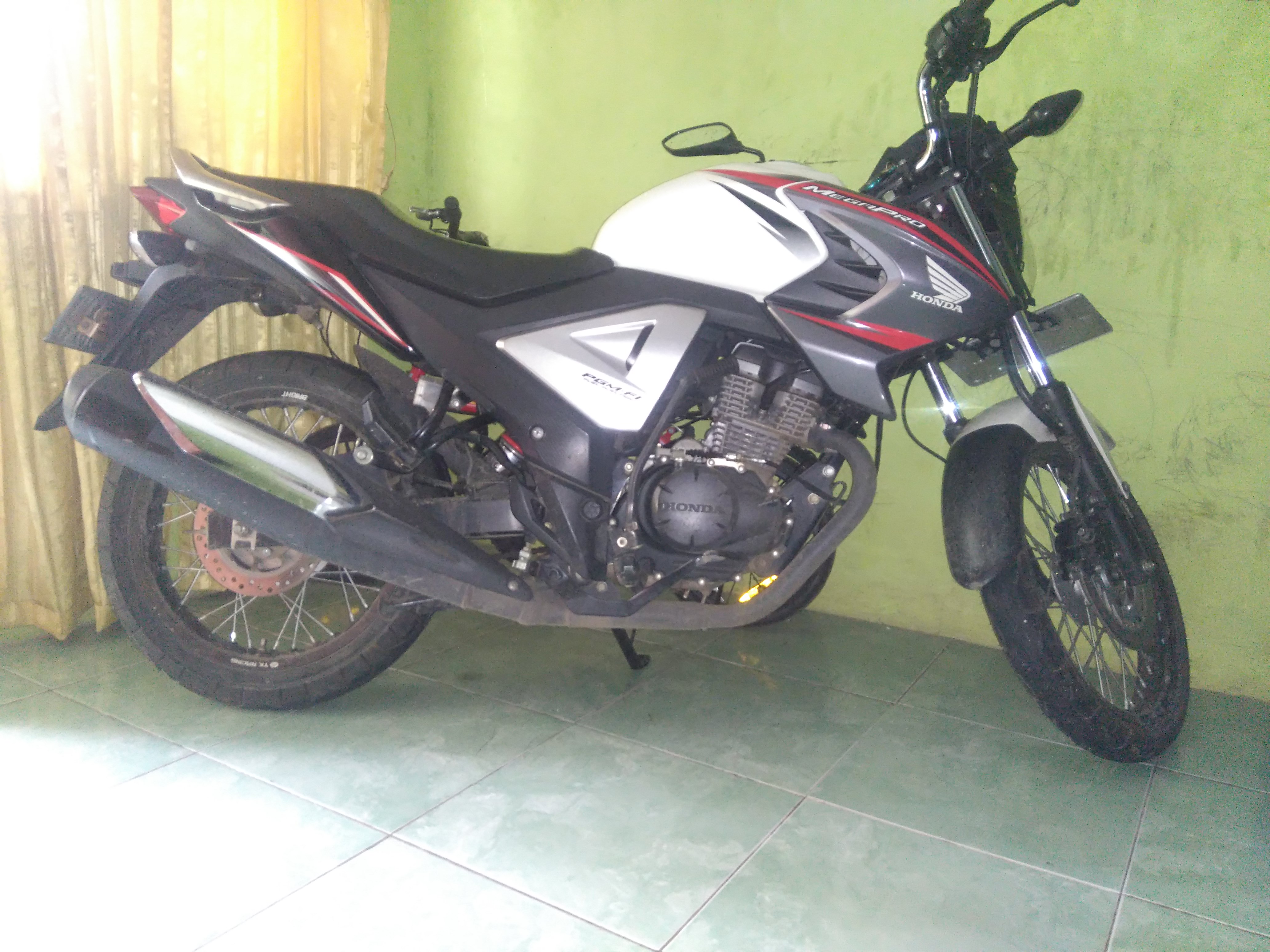 Modifikasi Honda New Megapro FI ruji/jari-jari | sekedar coretan