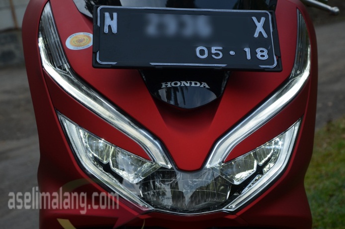 Nggak bisa starter Honda PCX 150 meski sudah tekan tuas rem? Ini ...